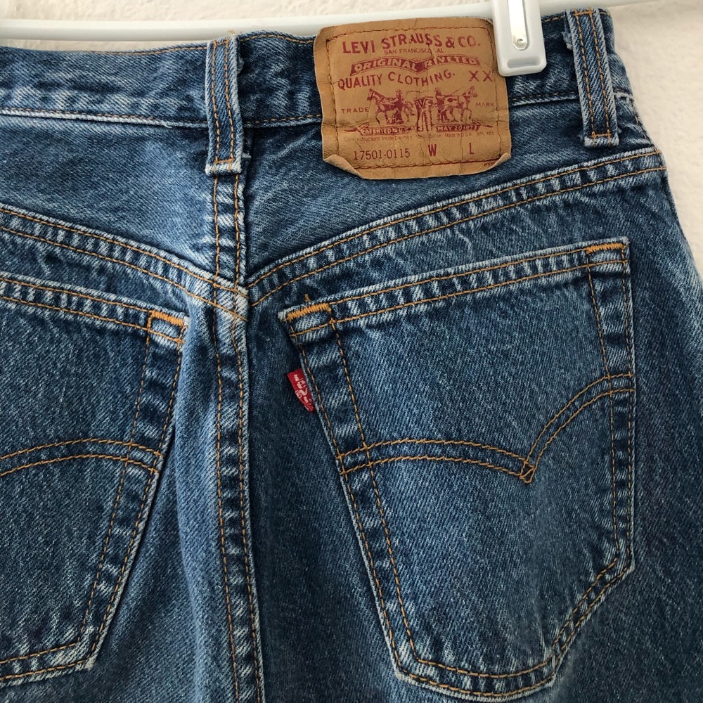 Vintage High Rise Levi’s - Gem